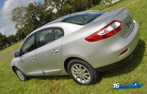 Test Drive Renault Fluence - 16 Valvulas