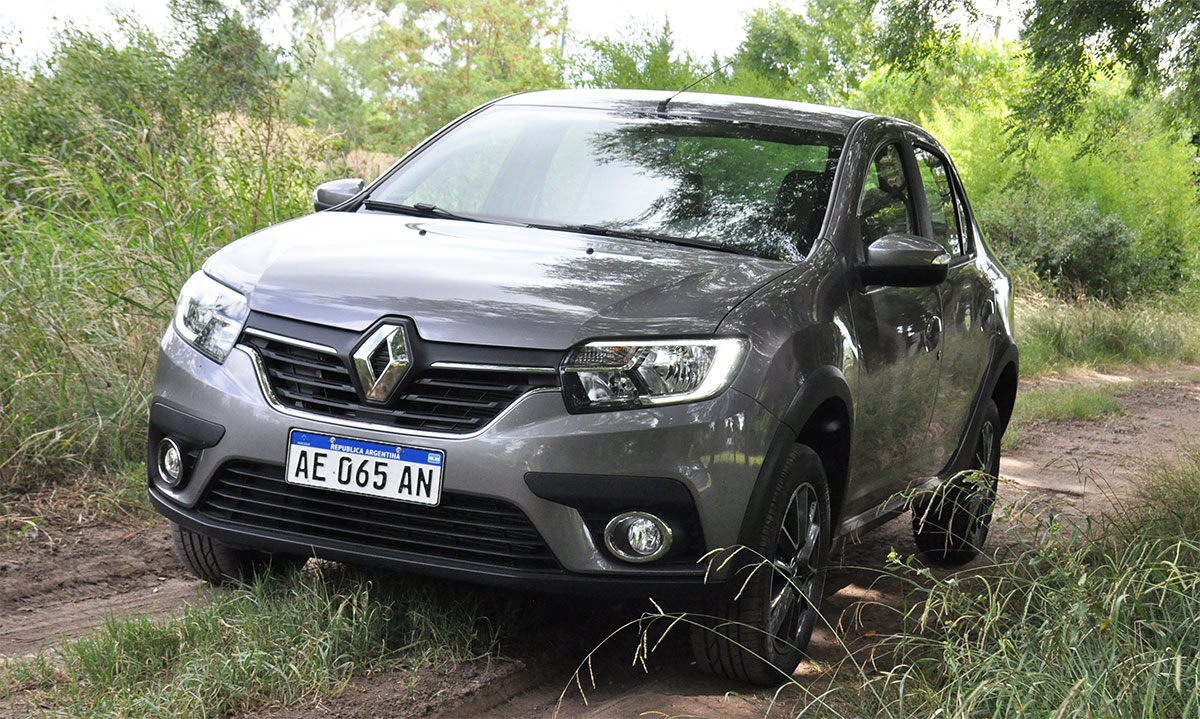Prueba Nuevo Renault Logan Intens con caja CVT - 16 Valvulas
