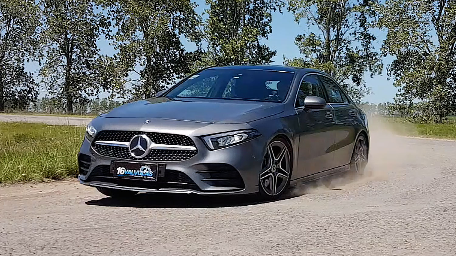 Test Drive Mercedes Benz A250 AMG-Line sedán - 16 Valvulas